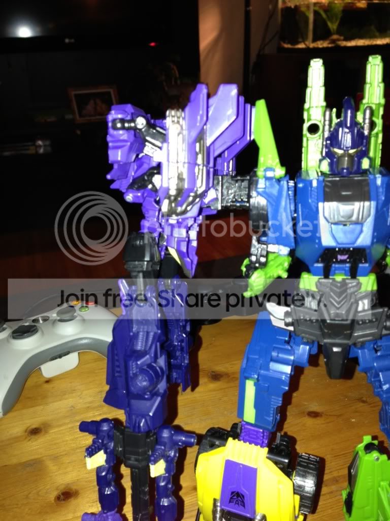 Generations FOC Combaticons / Bruticus review | Page 11 | TFW2005 - The ...